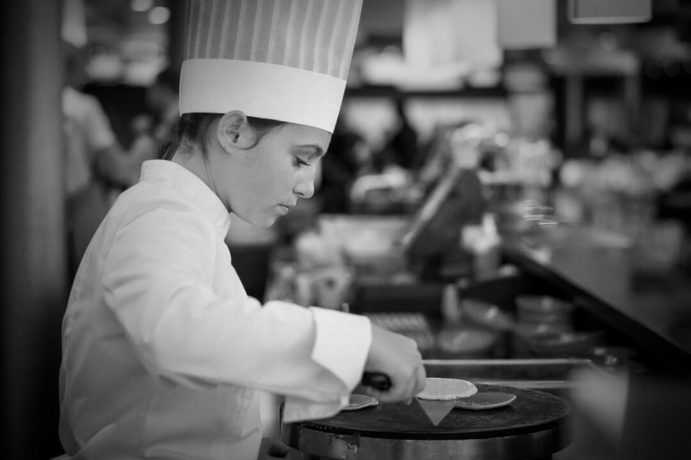 "Nurturing Culinary Talent: Strategies for Cultivating Future Executive ...